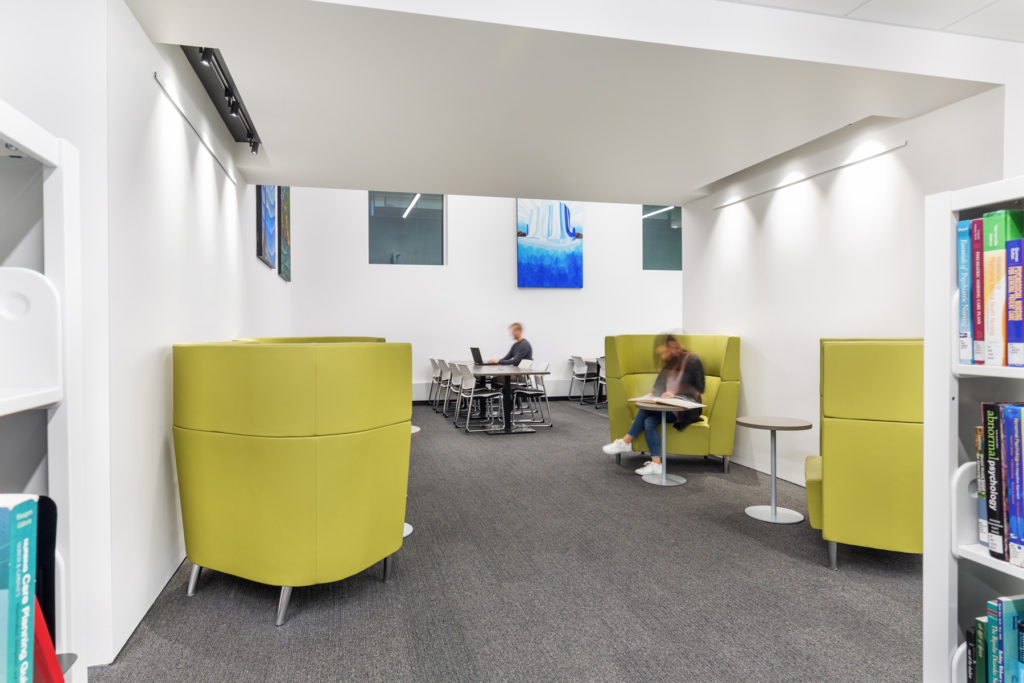 St. Lawrence College Library - +VG Architects